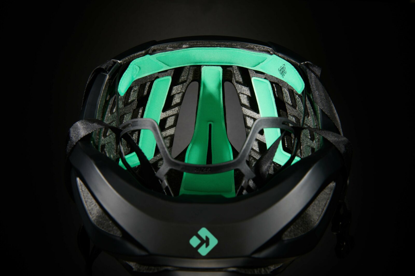 Road Tested: New Lazer Strada With ’KinetiCore’ - Bicycling Australia