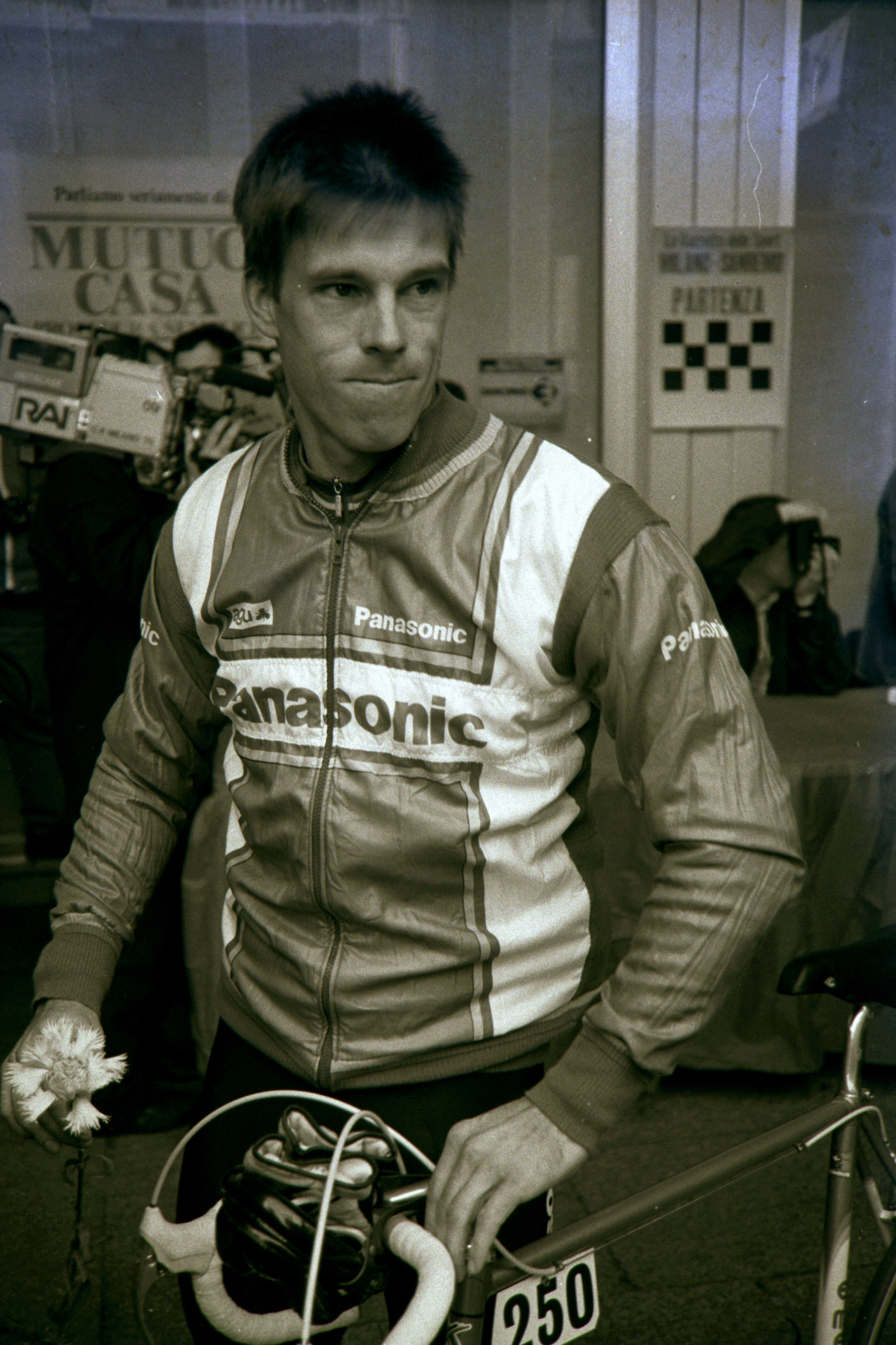 Phil Anderson: Australia’s First Yellow Jersey - Bicycling Australia