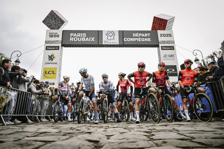 Paris-Roubaix in pictures - Bicycling Australia